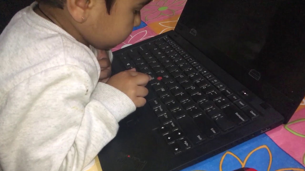 Fastest fingers on keyboard - W? - YouTube