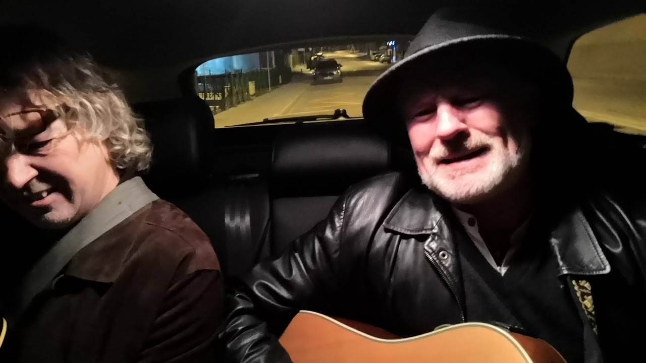 Live music in Disco Taxi!!! - YouTube
