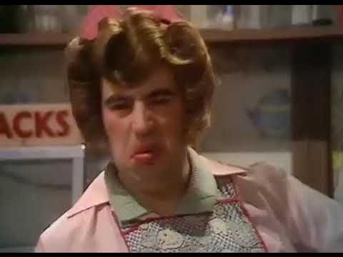 Spam Spam Spam - Monty Python - sub ita - YouTube