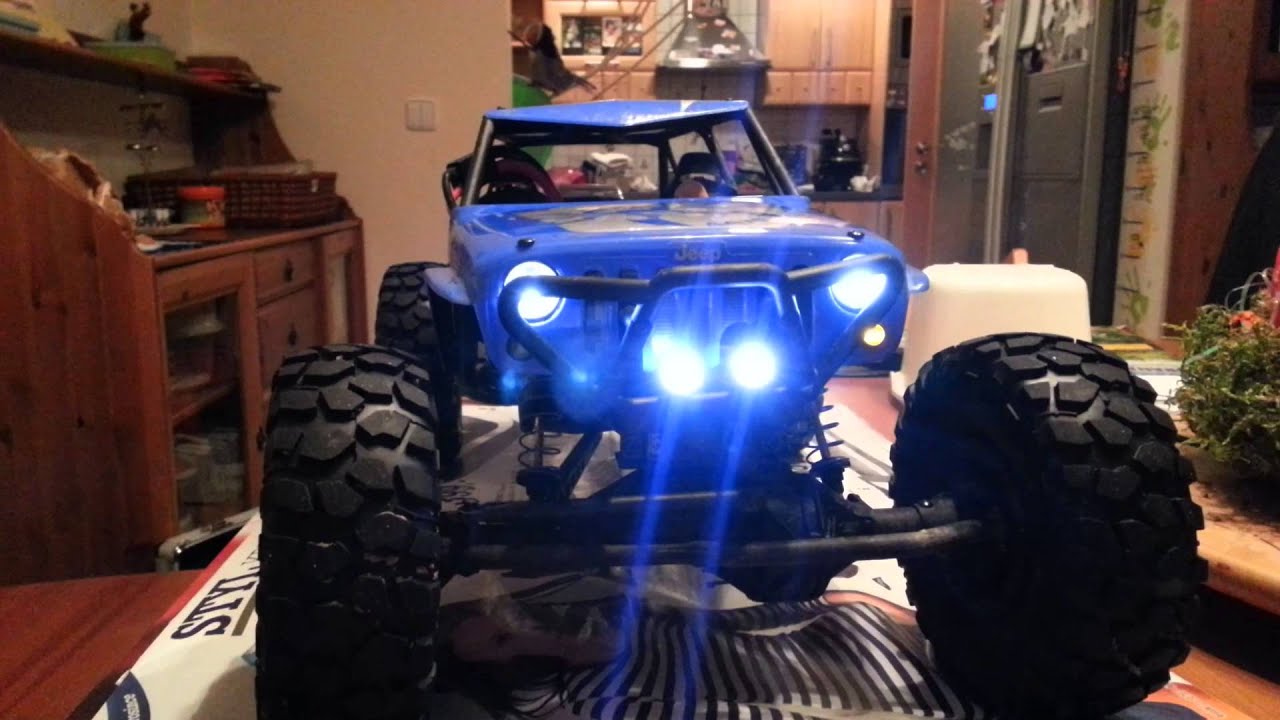 Axial Wraith Rubicon lights - front - YouTube
