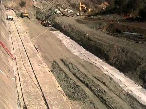 Capay Diversion Dam Apron Repair 2010 - YouTube