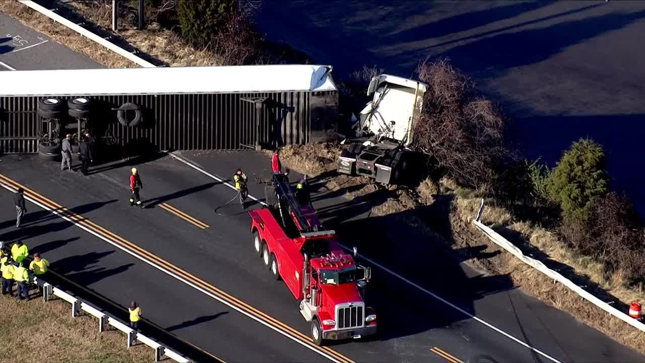 Tractor-trailer overturns at Bay Bridge - YouTube