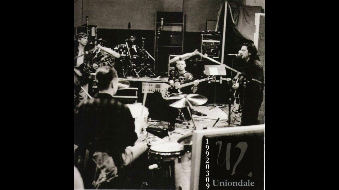 U2 - ZOO TV Tour - Uniondale (1992/03/09) - YouTube