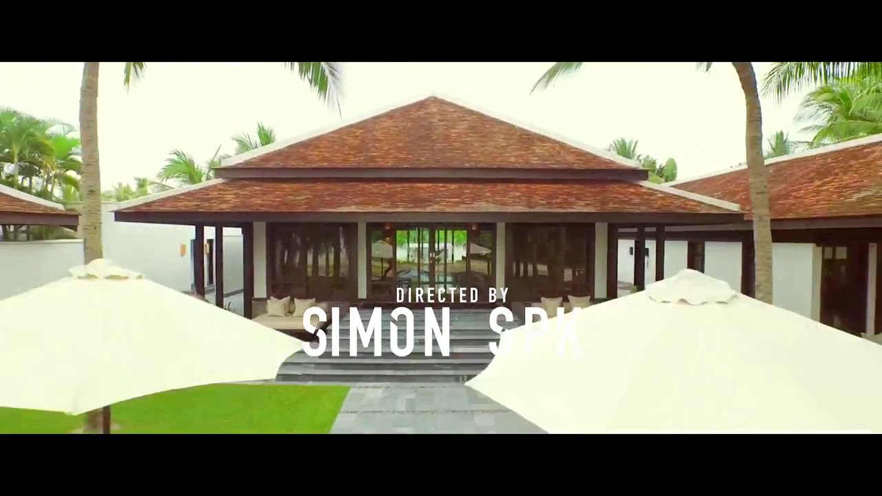 Iddi amin Dada - fefe bussi official video - YouTube