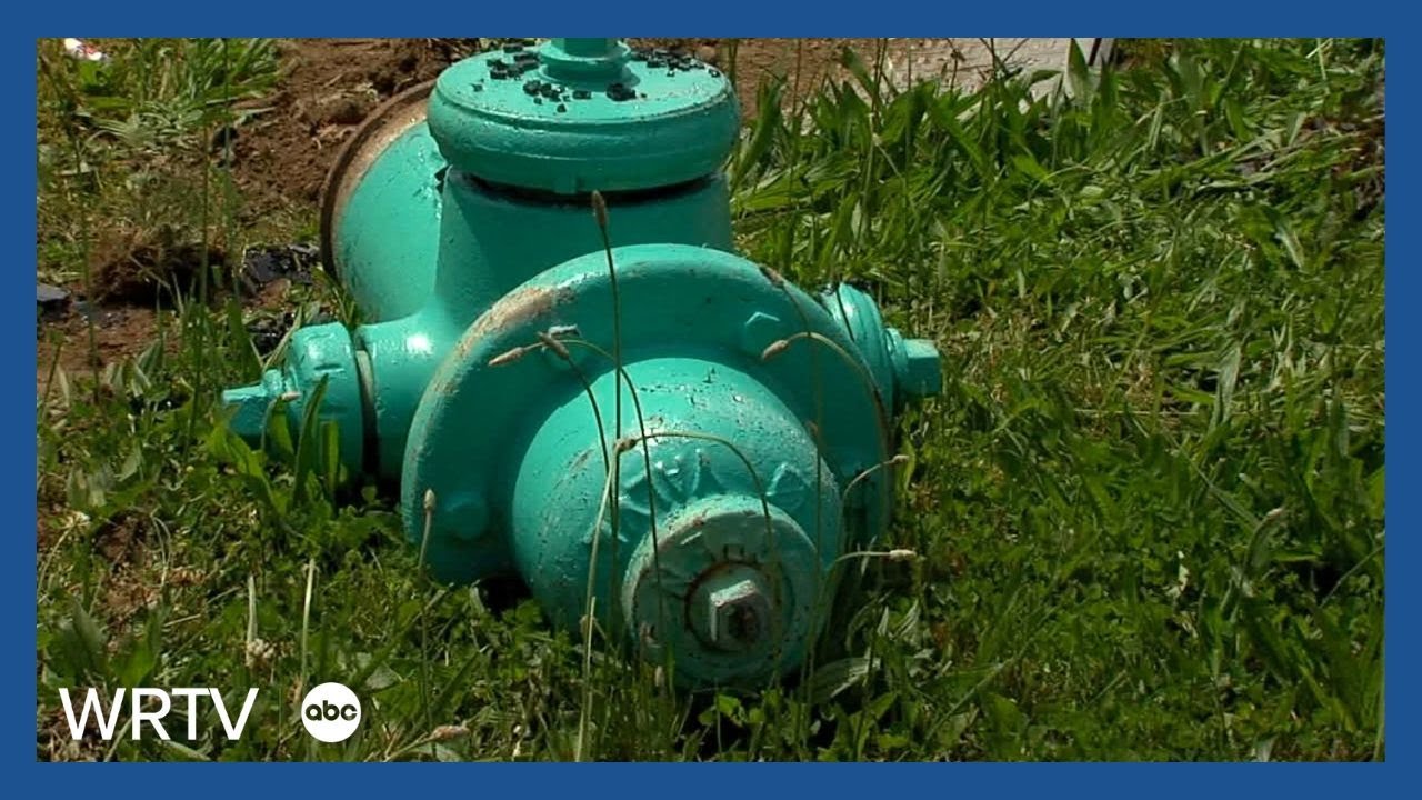 Broken fire hydrants raise concerns among homeowners - YouTube