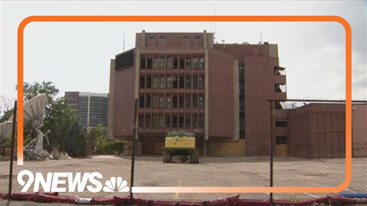 Demolition begins on former Channel 7 building in Denver - YouTube