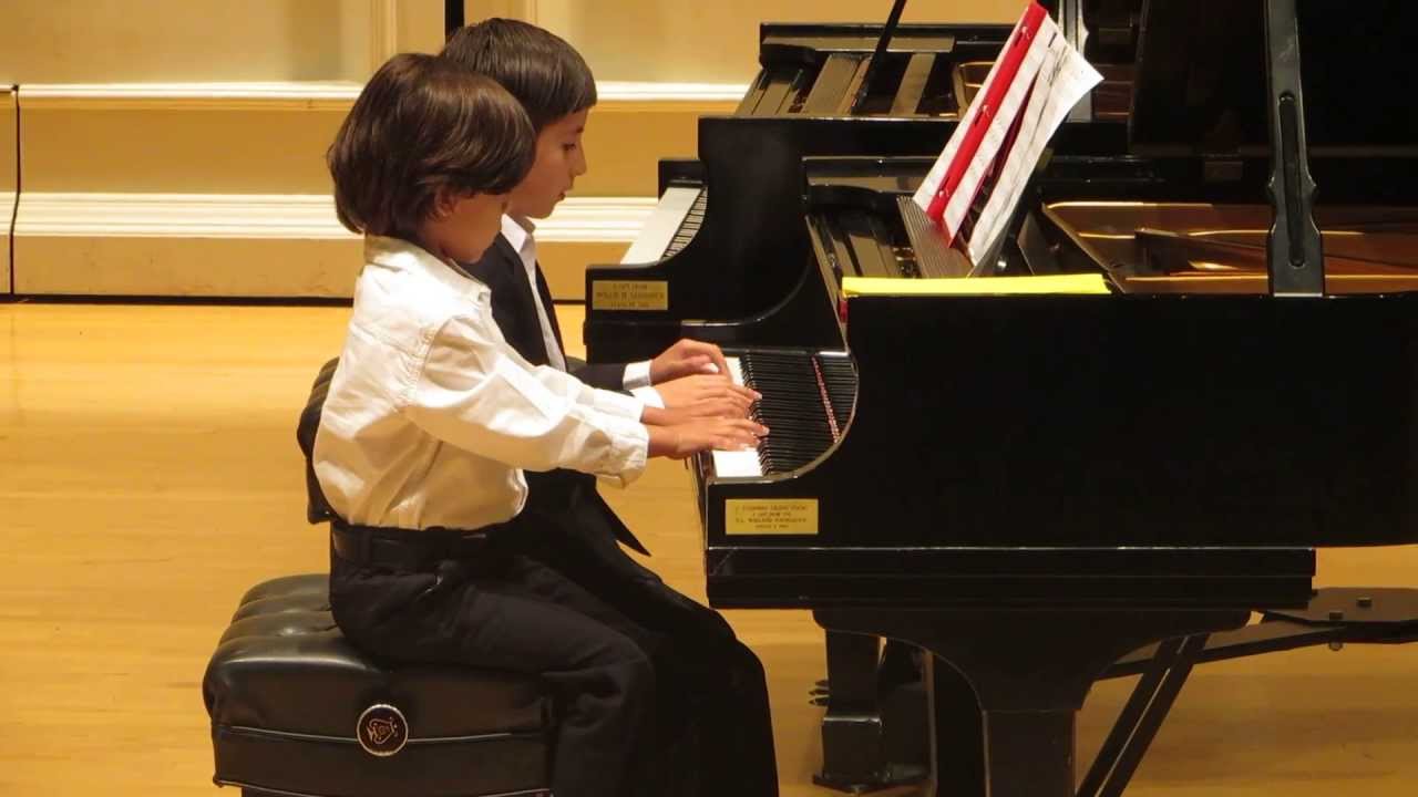 Eric Piano dueto - YouTube