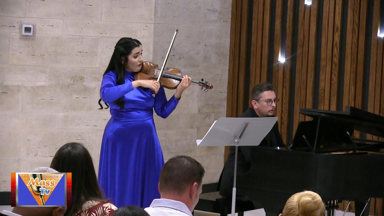 AISHA SYED CASTRO VIOLINISTA INTERNACIONAL - YouTube