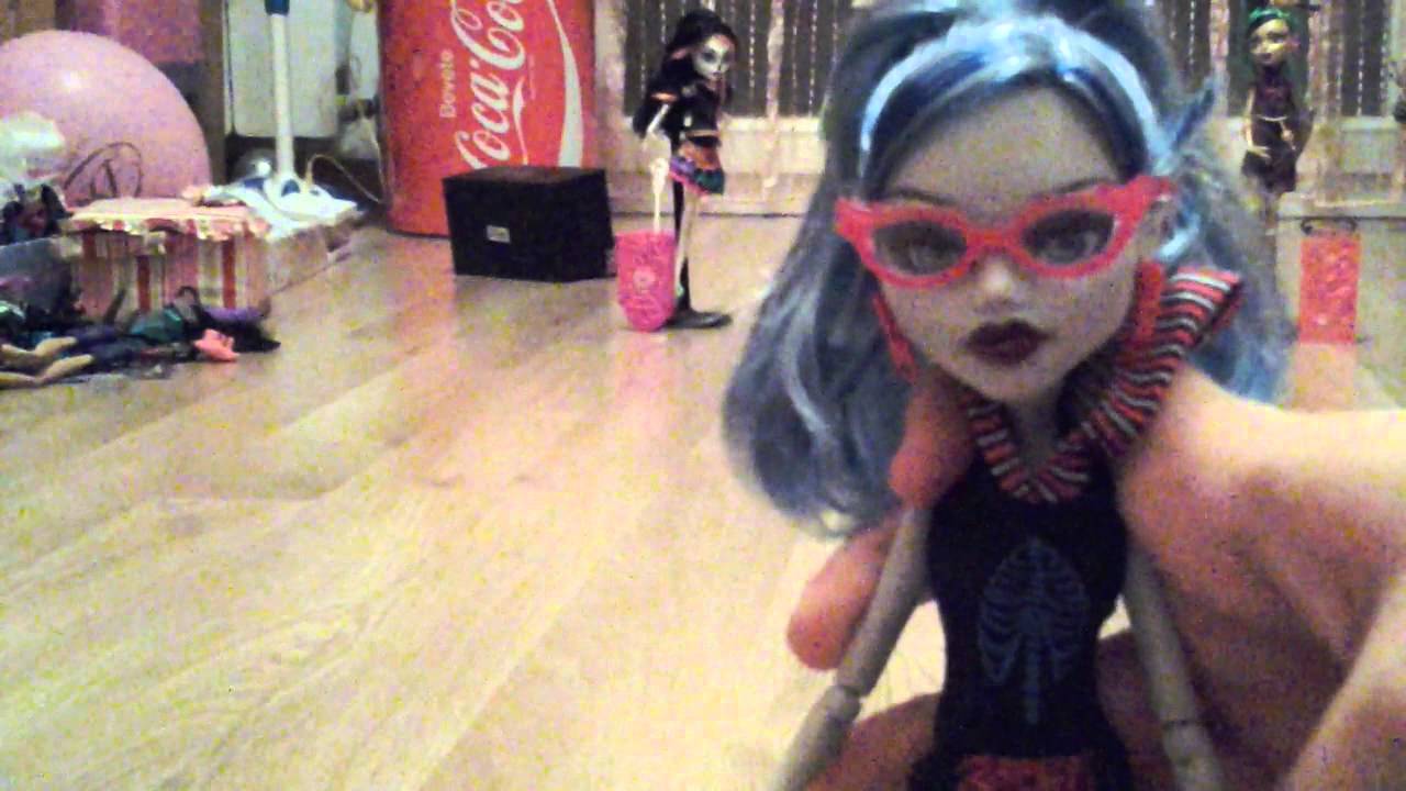 Gulia yelps monster high - YouTube