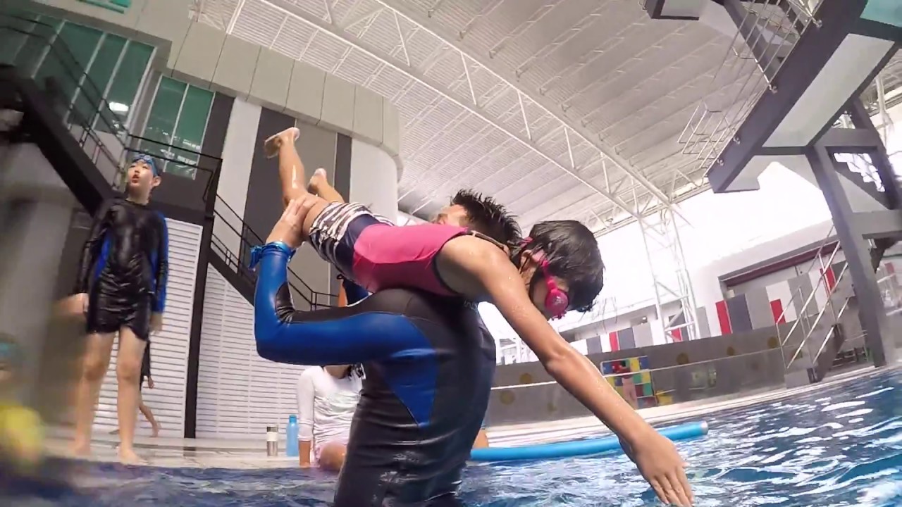 JAWS Year End Holiday Swimming Program 2017 - YouTube