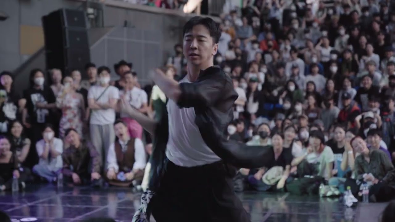 FEEL THE FUNK #15: WAACKING 8강: JEEM VS. CERA - YouTube