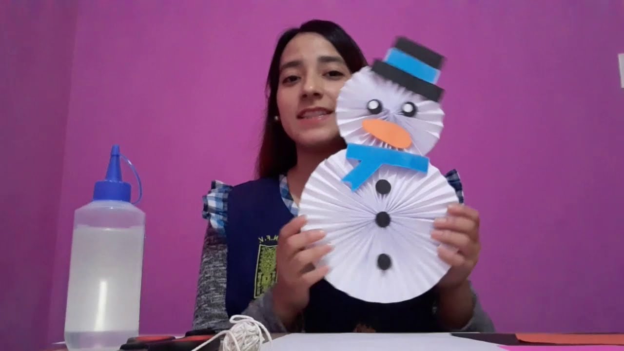 MANUALIDAD PARA NAVIDAD: MUÑECO DE NIEVE CON HOJAS DE COLORES - YouTube