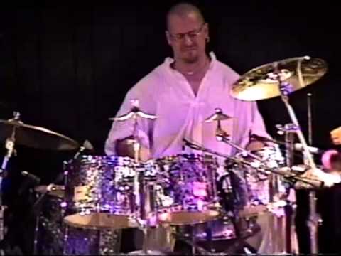 Lou Ross drum solo, Vibro Kings Live at Fat City CD Release 12-22-1996 ...