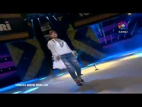 Demet Akalın - Türkan (Türkiye Müzik Ödülleri \