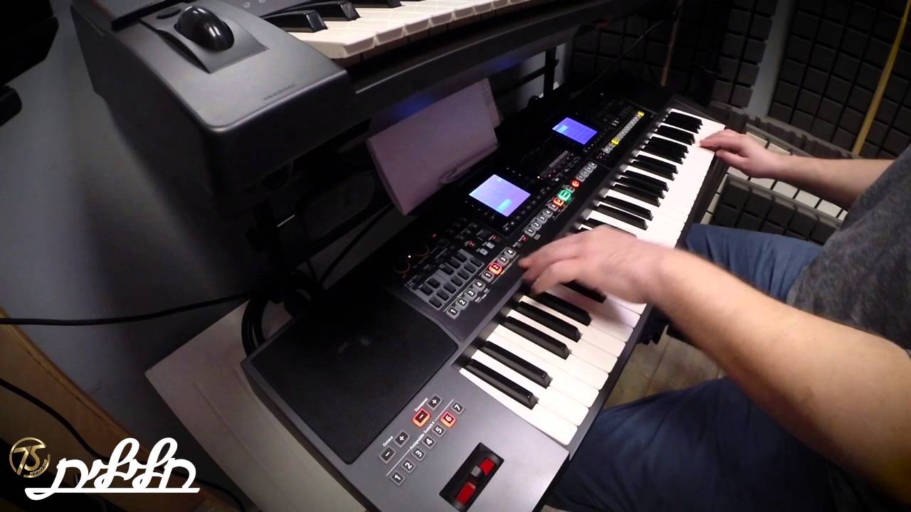 Roland E-A7 - Woodwinds Demo - YouTube