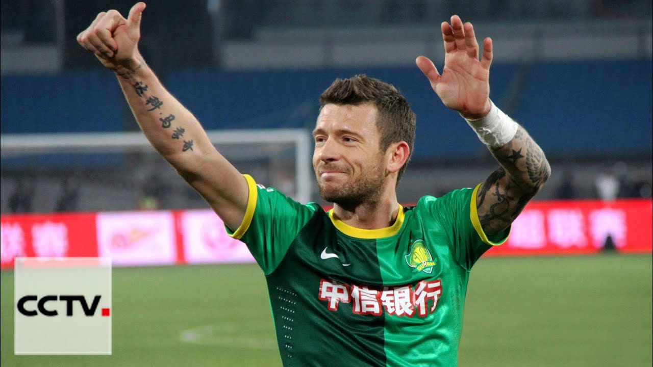 Soccer Goals ep.4: Most appearances by a foreign soccer player - YouTube