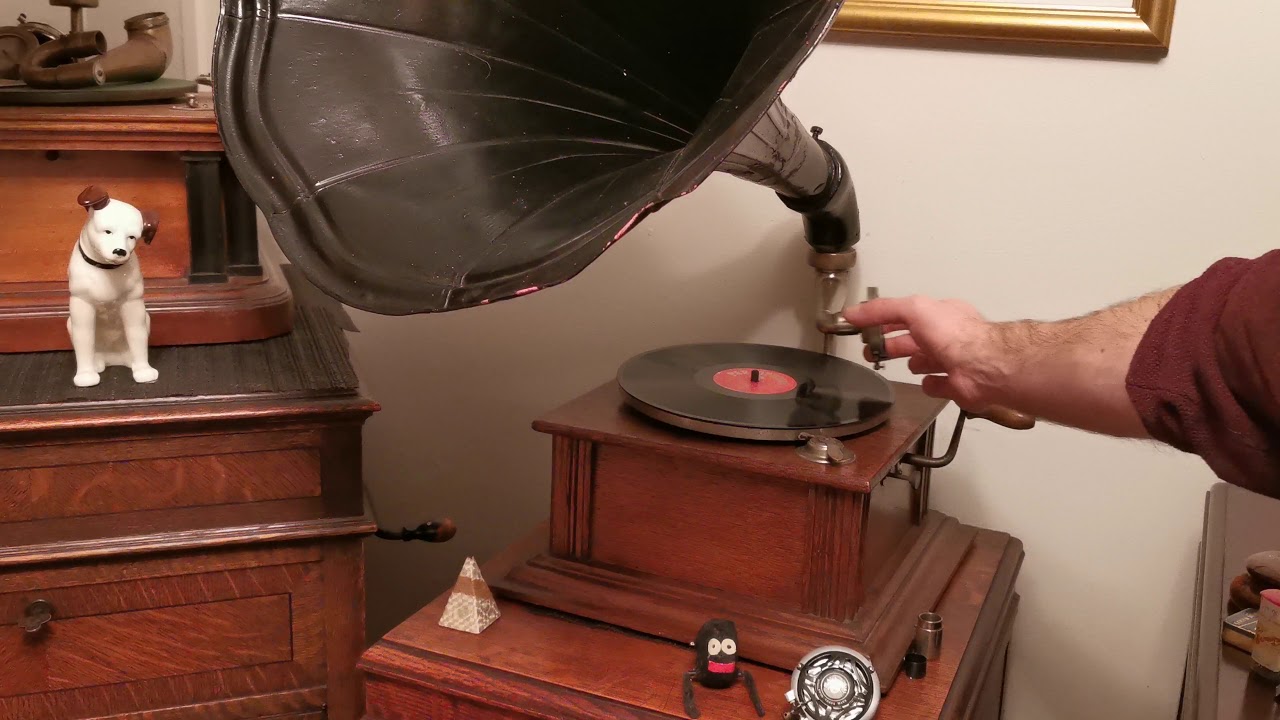 The Goons You Gotta Go OWW! My September Love Jim Moriarty Freda Thing ...