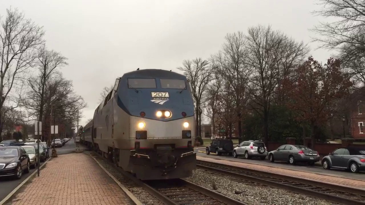 Amtrak 95 arriving Ashland va - YouTube