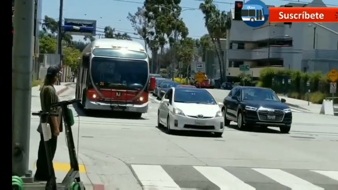 LA Metro Rapid 720 - YouTube