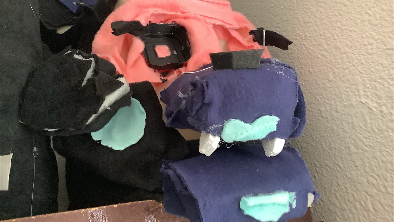 Another cringe dance in fursuit - YouTube