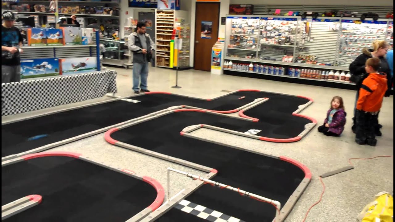 Kyosho MF-015 chassis on RCP foam track - YouTube