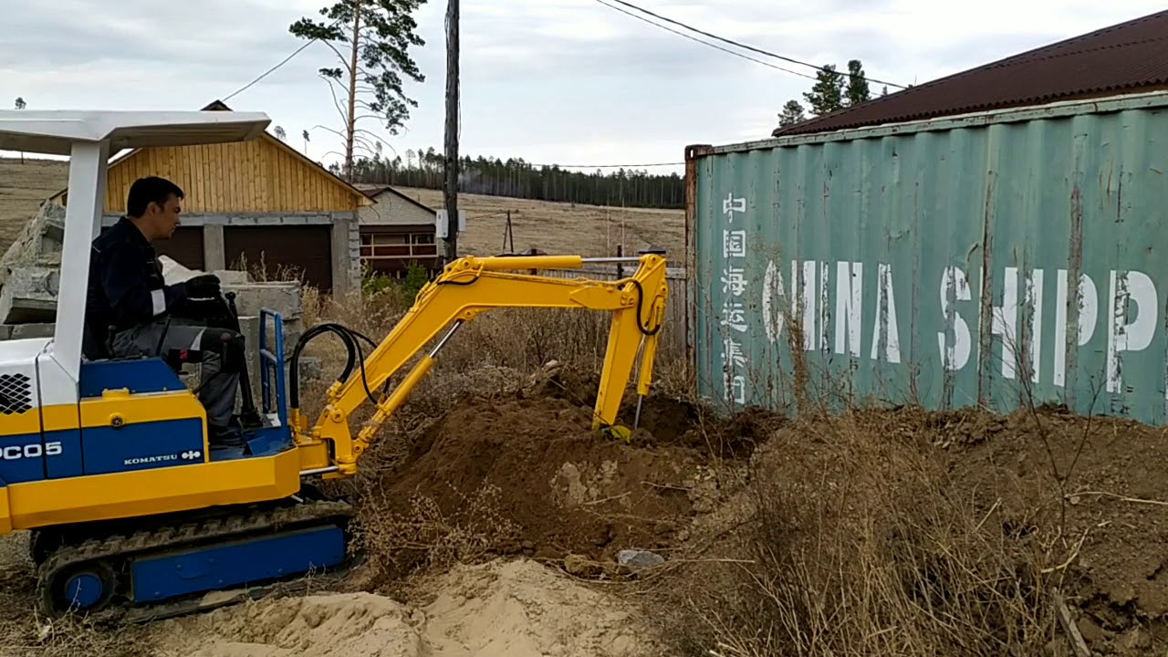 Komatsu PC05-6 - YouTube