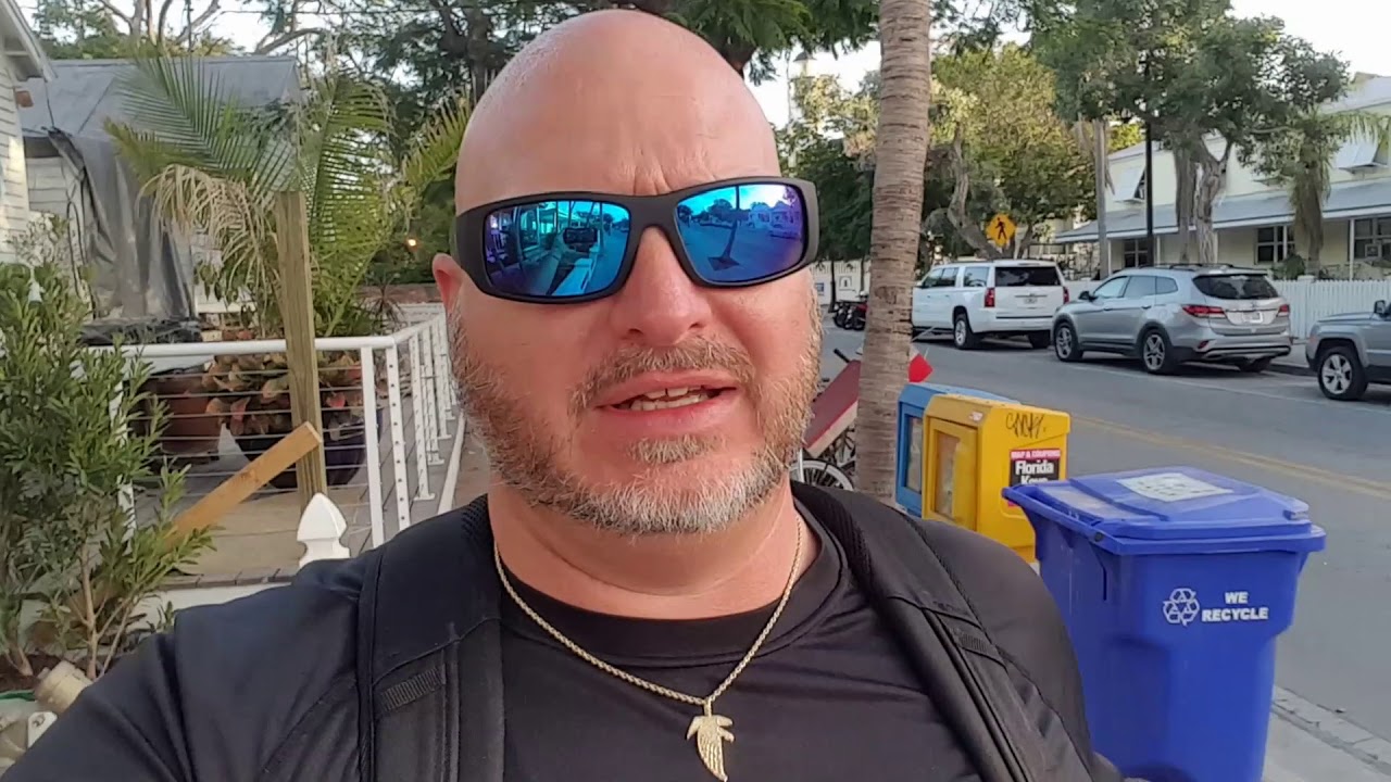 Key West, Florida USA!! Backpacker Mike takes you on a quick tour ...