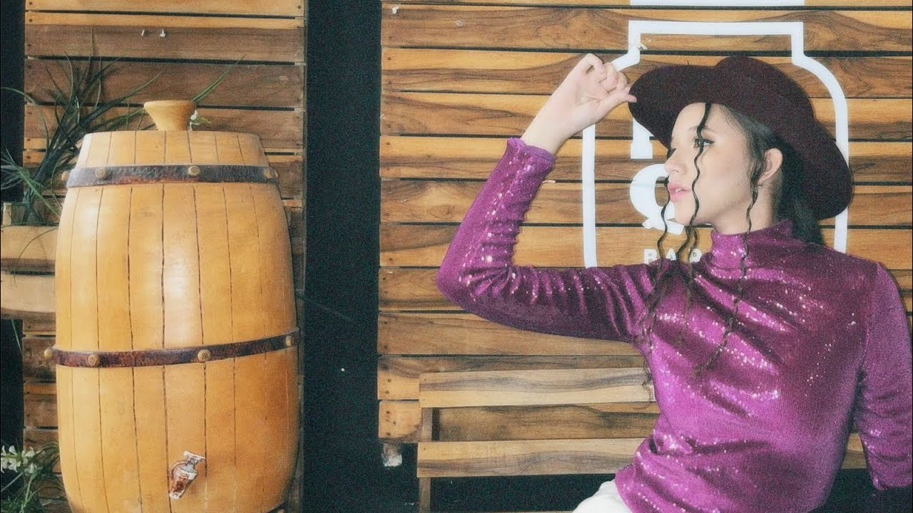 Guerra de amor - María Liz (Video Oficial) - YouTube