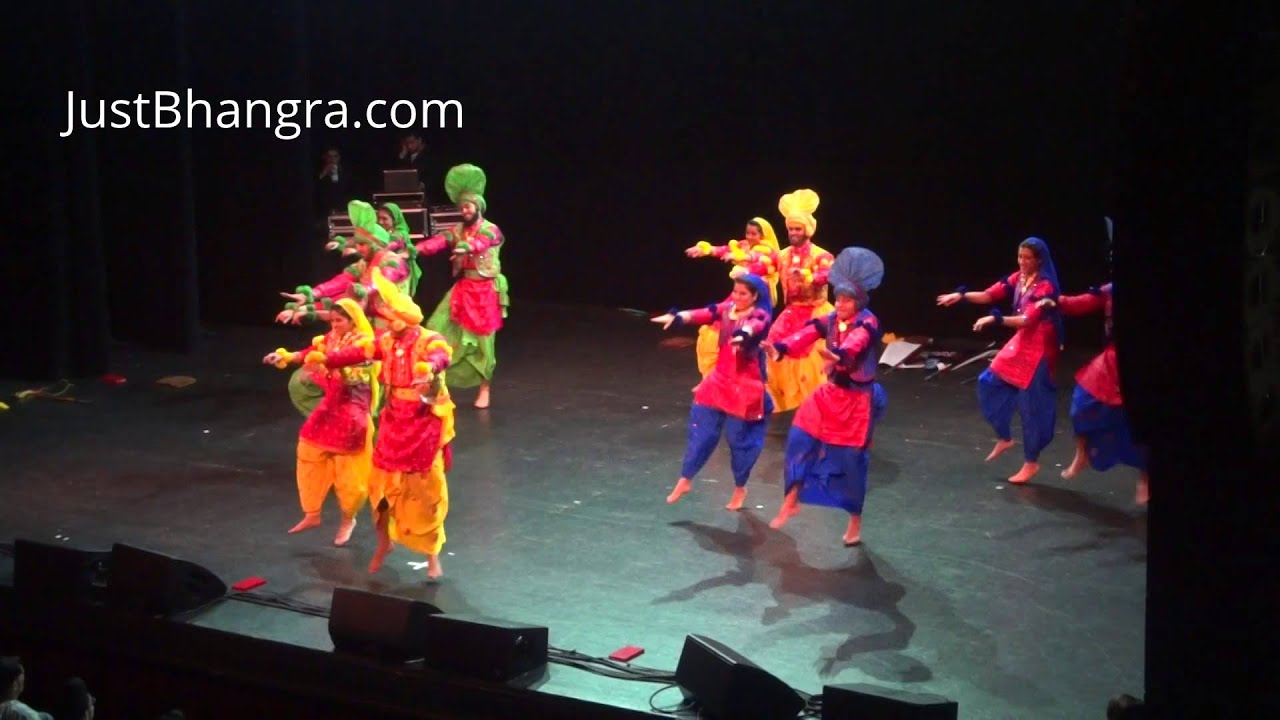 Bhangra Stage Performance Fantastic! - YouTube