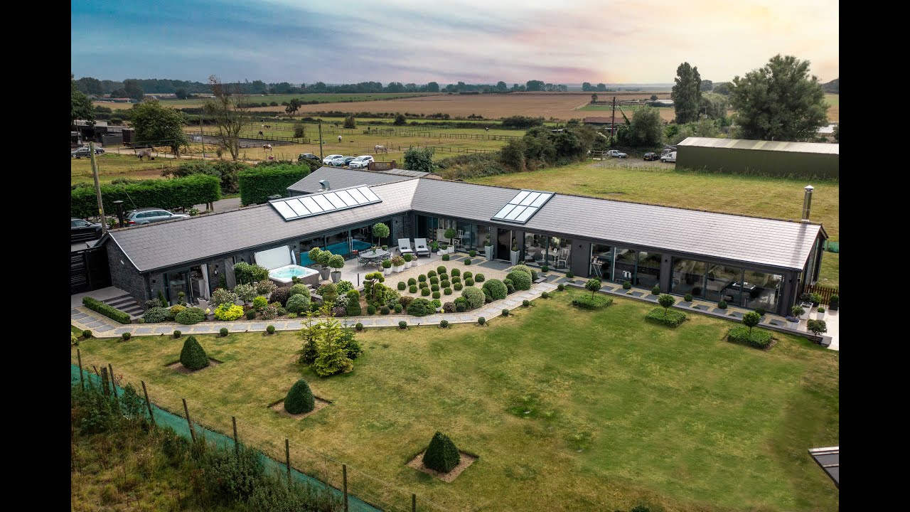 The Black Barn in Filby Video Tour - YouTube