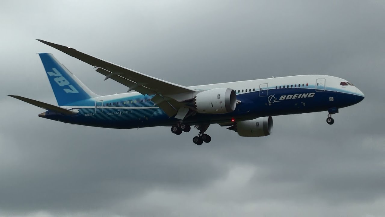 Dreamliner Boeing 787 Landing at Berlin Tegel Airport HD (1080p) - YouTube