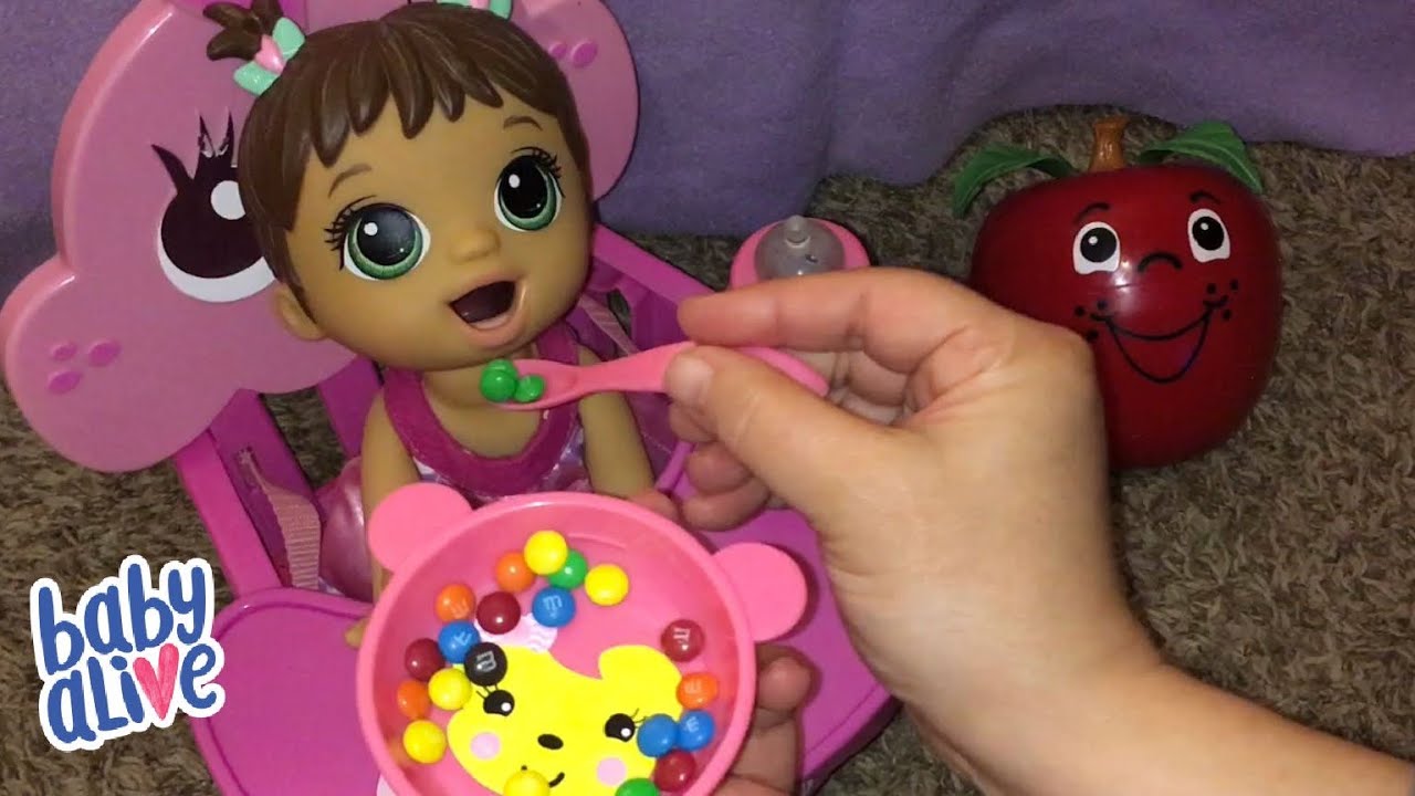 Feeding Baby Alive Lil Snacks Doll Mini M&Ms - YouTube