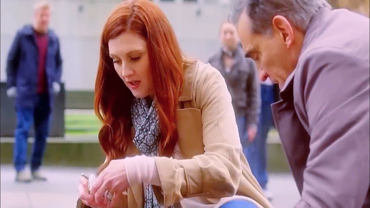 The Flash 9x10 "A New World, Part 1" Promo Review, The Night Barry's ...