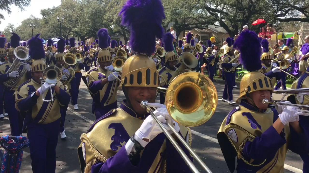 St. Aug's Marching 100 Mardi Gras 2017 - YouTube
