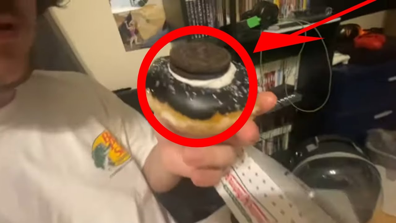 Krispy Kreme Total Solar Eclipse Donut Review 🍩🌘🌑🌒 - YouTube