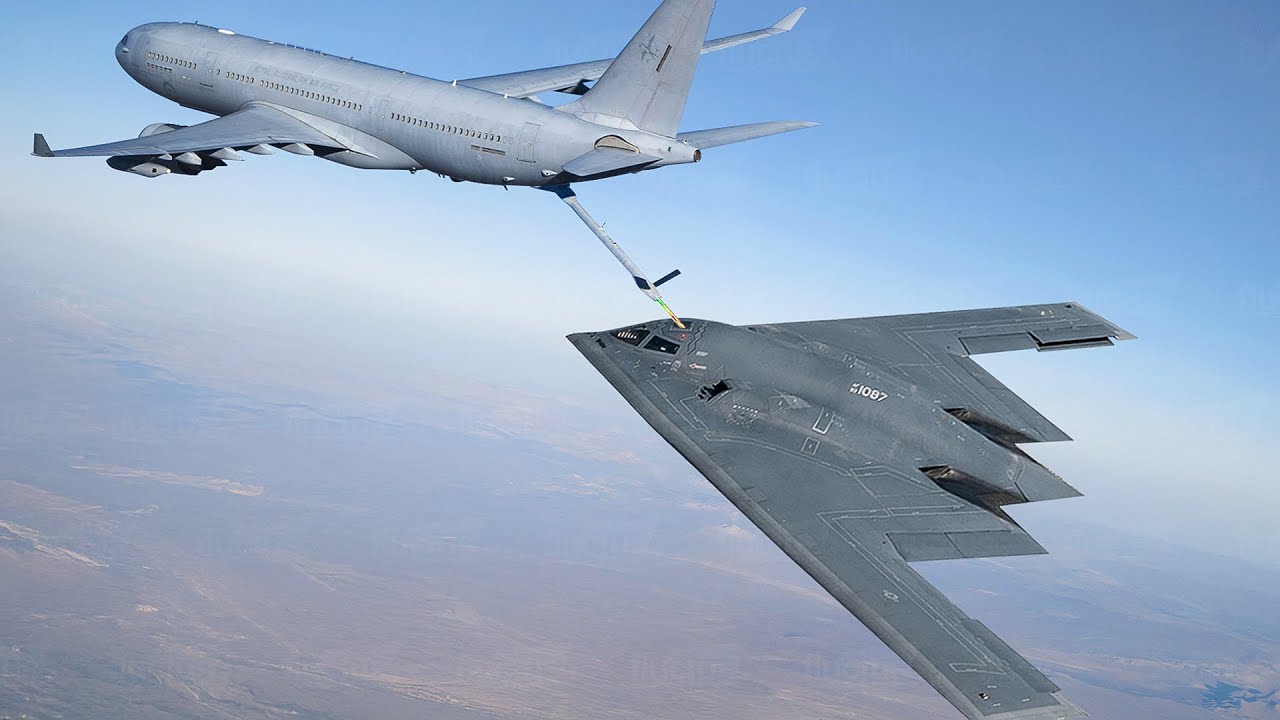 Extreme Way the US Refuels the World's Most Feared Stealth Bomber ...