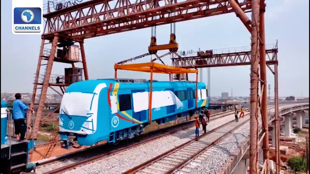 Lagos Receives Two New Trains For Blue Line Rail - YouTube