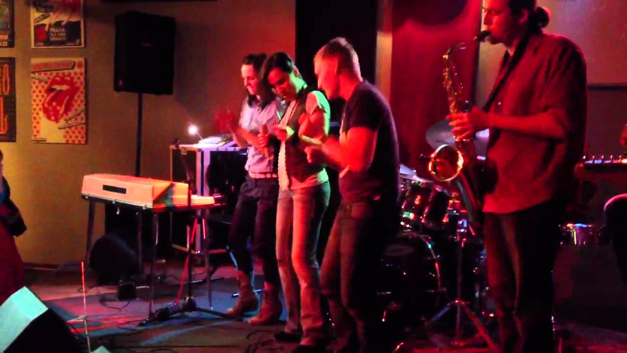 Alice Springs And Boyfriends - Jazz Republic - Prague - YouTube