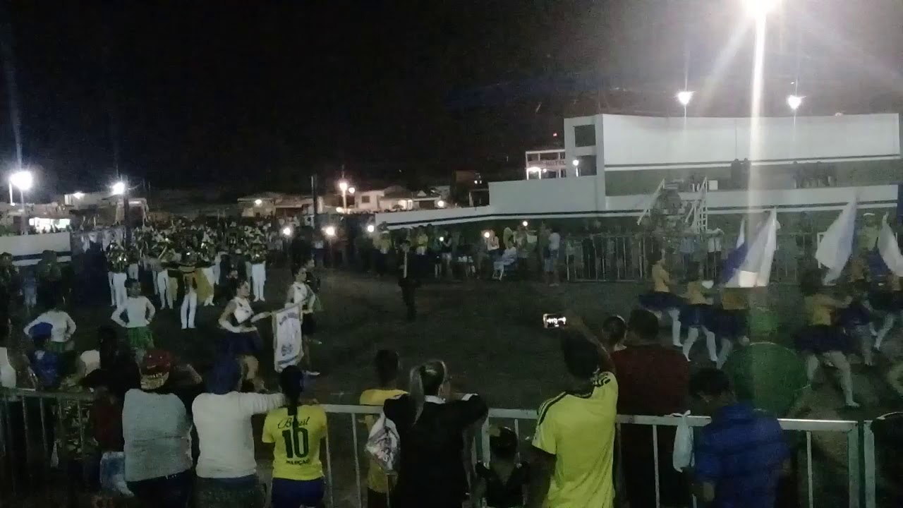 Banda marcial André Vidal de Araújo - YouTube