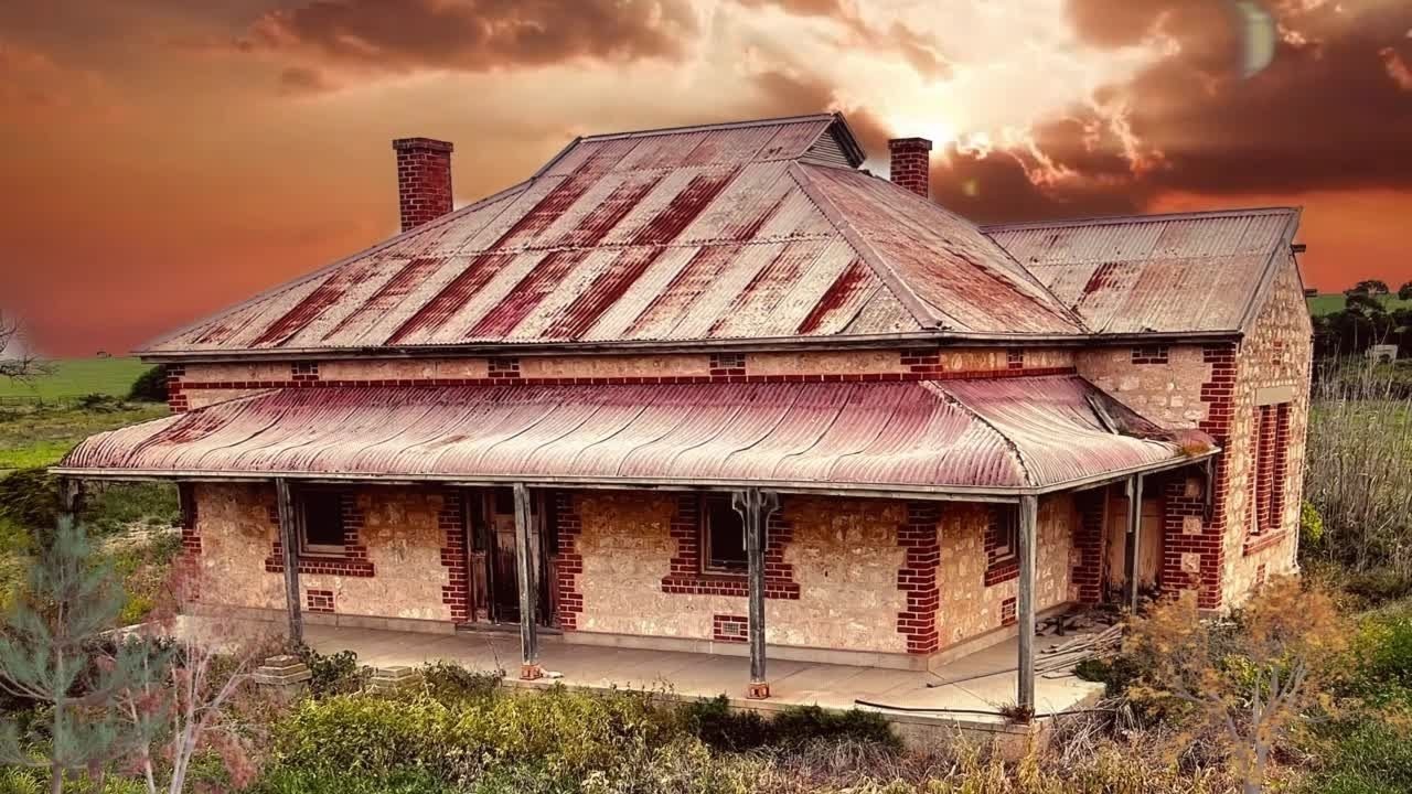 Abandoned Early 1900's Federation Farm house - YouTube