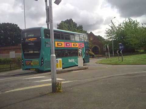 Reading buses 2016, Emerald 5 detour #2. - YouTube