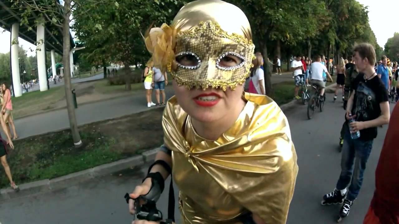 Roller.ru Костюмированная покатушка 2014 - YouTube
