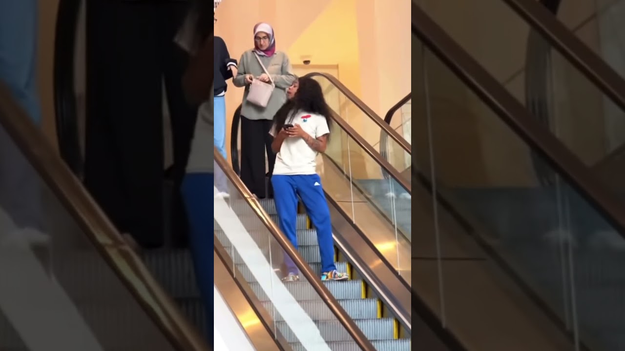 Lexxiam snatching people wigs - YouTube