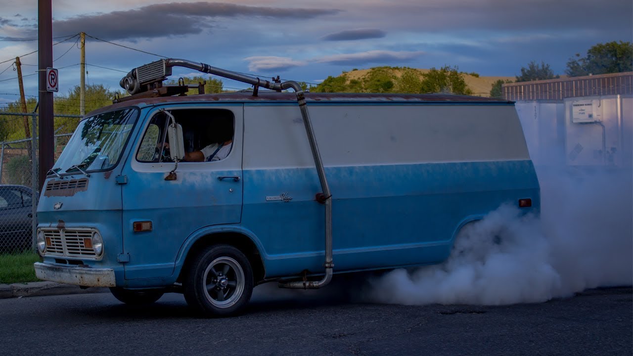 Sick Van Burnout / Roof Mounted Turbo - YouTube