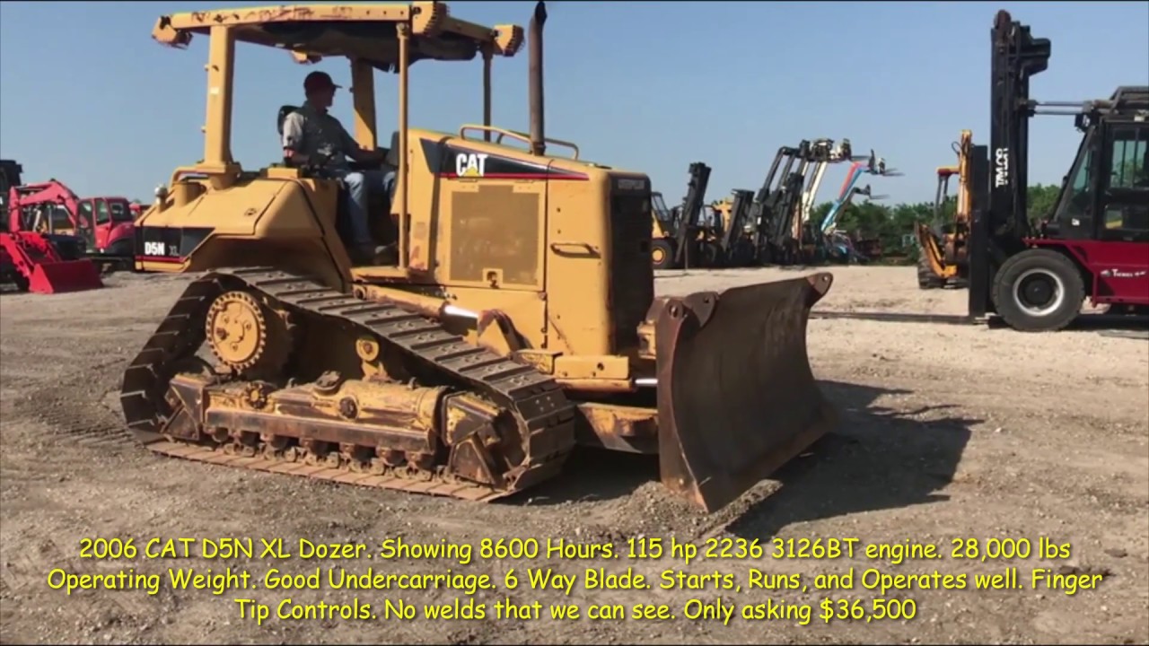 2006 CAT D5N XL Dozer - YouTube