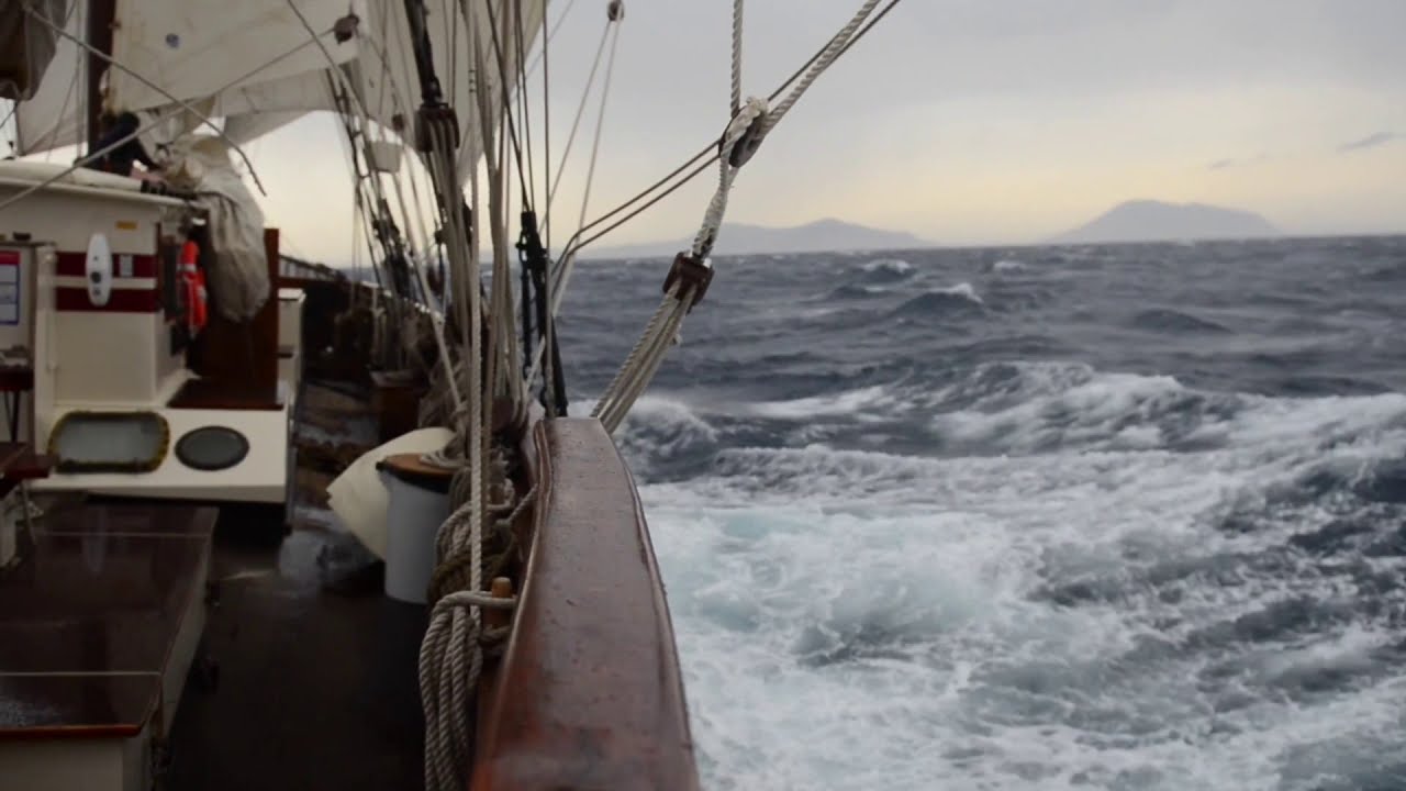 Tallship Florette in brezze - YouTube