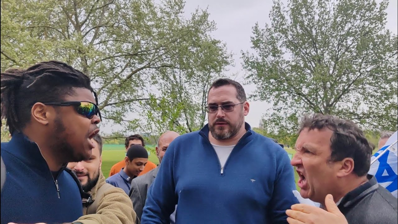 Christian blood fire calls another Christian ped*Nearly kicked off ...