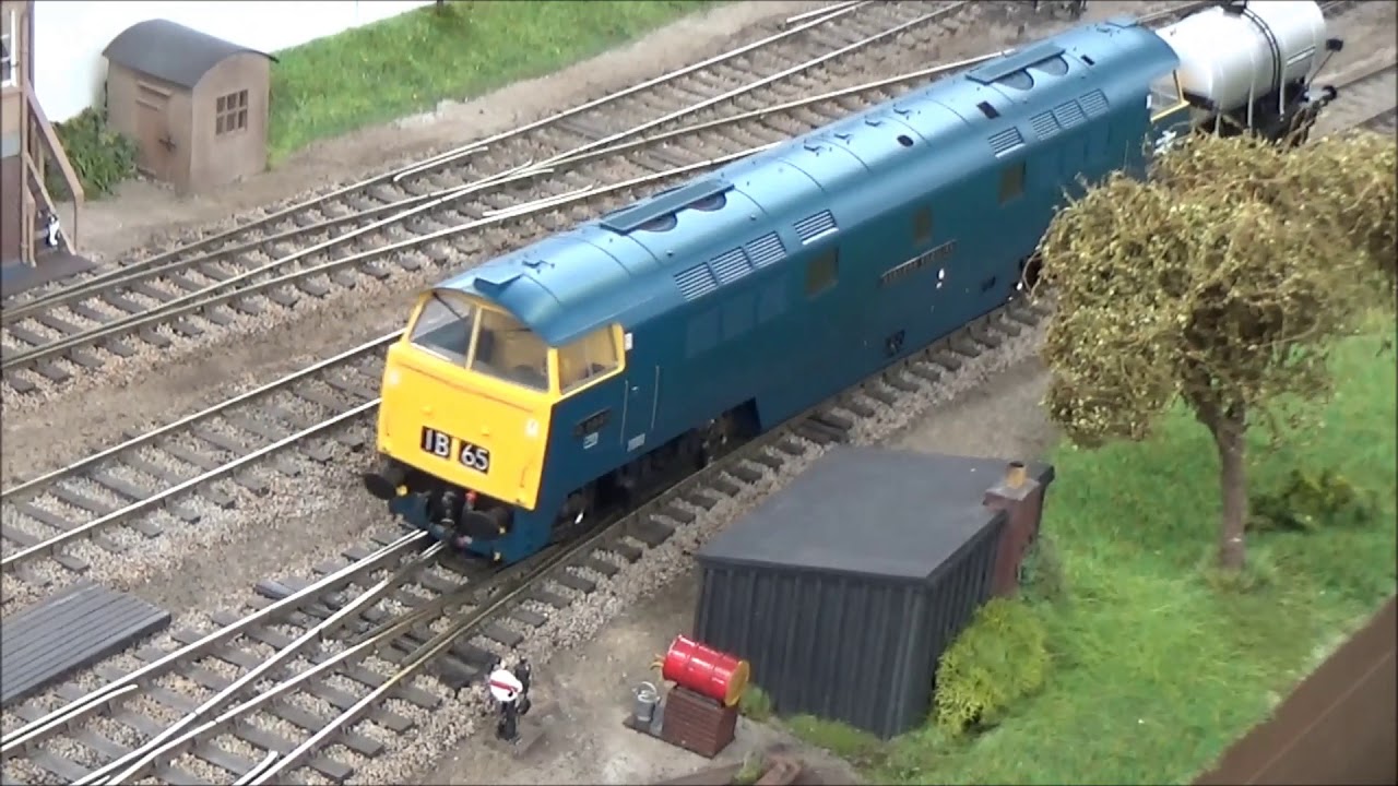 EXETER MODEL RAILWAY EXHIBITION 2019 - YouTube