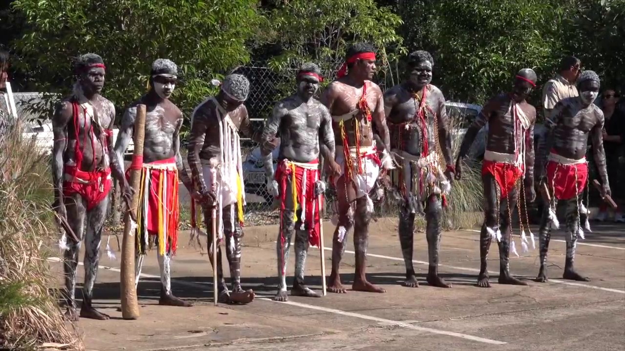 NAIDOC 2017 Larrakia Nation Flag Raising Piece - YouTube
