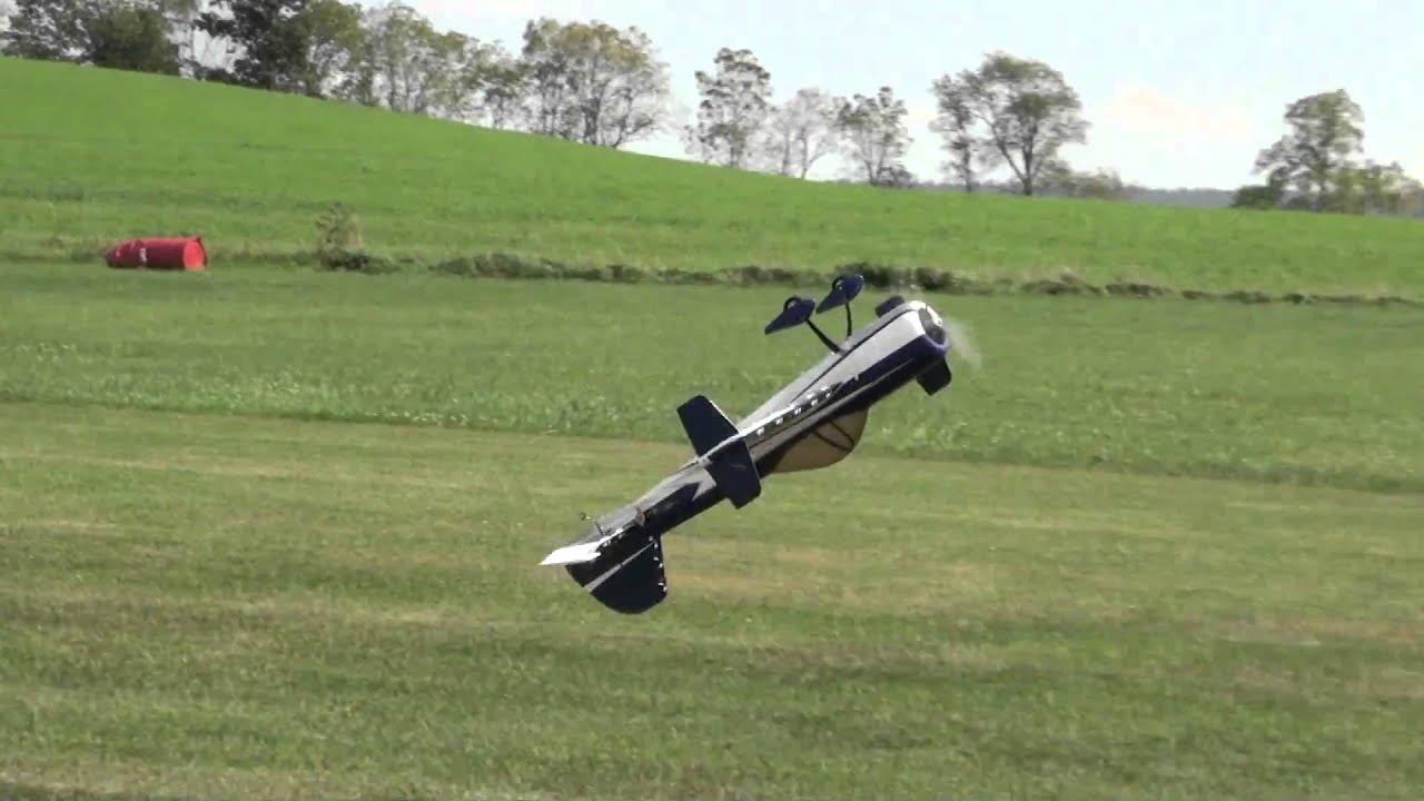 Joe Smith flying the 46 Yak 55 - YouTube